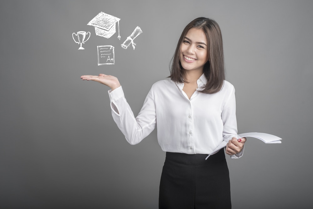 6 Certifications for Insurance Agents | Bluefire Insurance